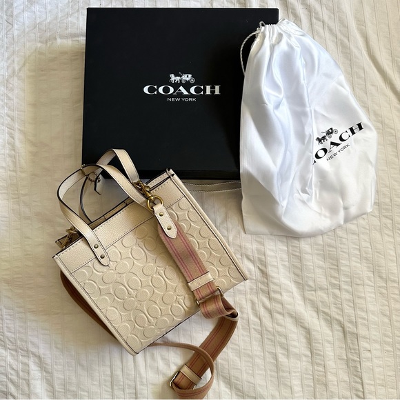 Coach | Bags | New Coach Ivory Signature Leather Field Tote 22 | Poshmark